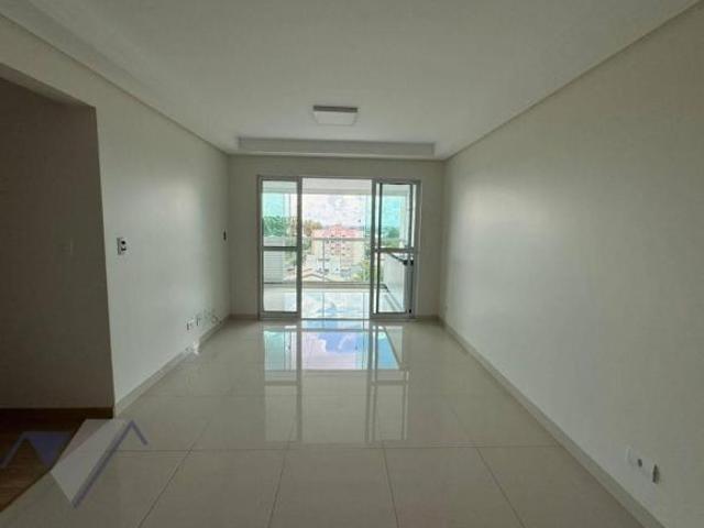 Apartamento com 3 dormitórios à venda, 94 m² por R$ 650.000,00 Pacaembu Cascavel/PR