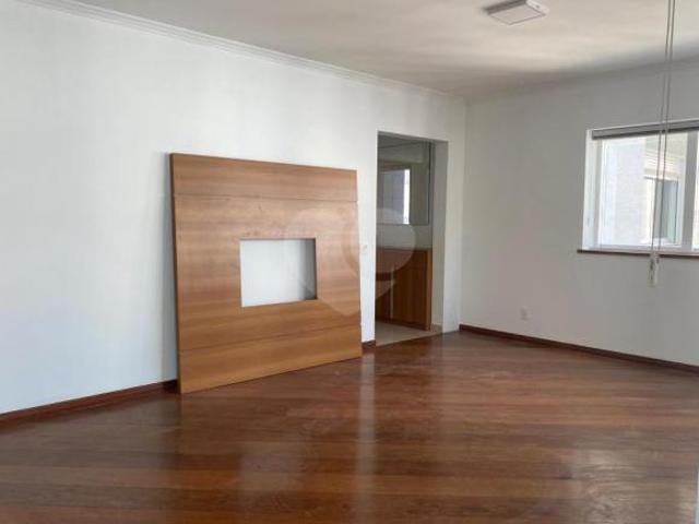 Apartamento à venda/aluguel, 3 quartos, em Campo Belo