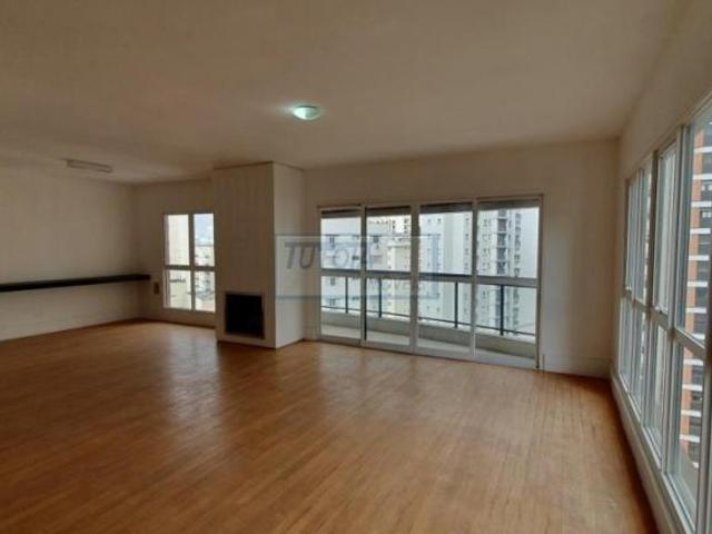 APARTAMENTO A VENDO NO PARAÍSO