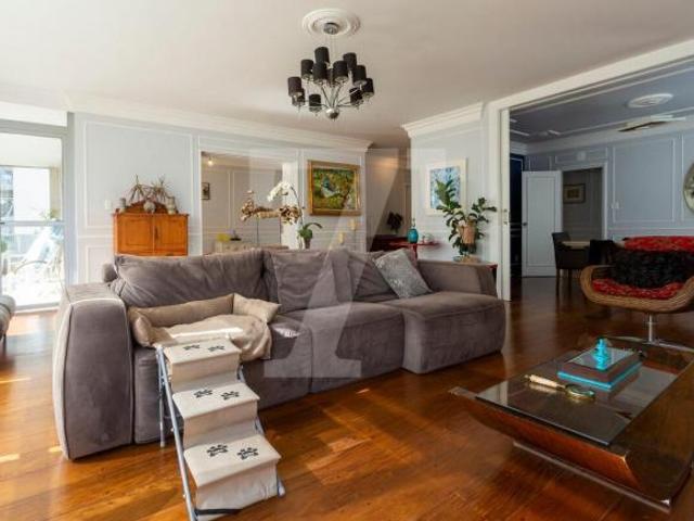 Apartamento à vendo com 320m² no Jardim América