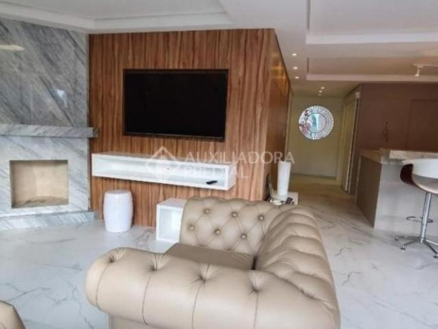 APARTAMENTO A 150M DA RUA COBERTA