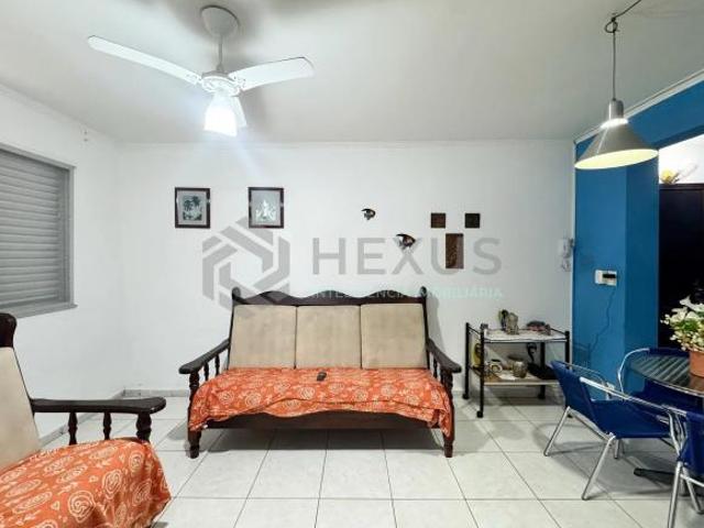 Apartamento a 160m da praia no Jardim Astúrias, Guarujá