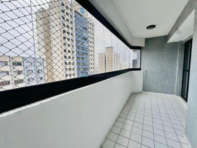 Apartamento a 100 metros do metro saúde, com 3 dormitórios e 2 vagas de garagem