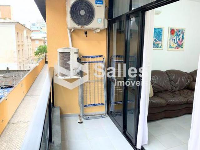 Apartamento a 100 Metros da Praia da Enseada – Conforto e Localização Privilegiada