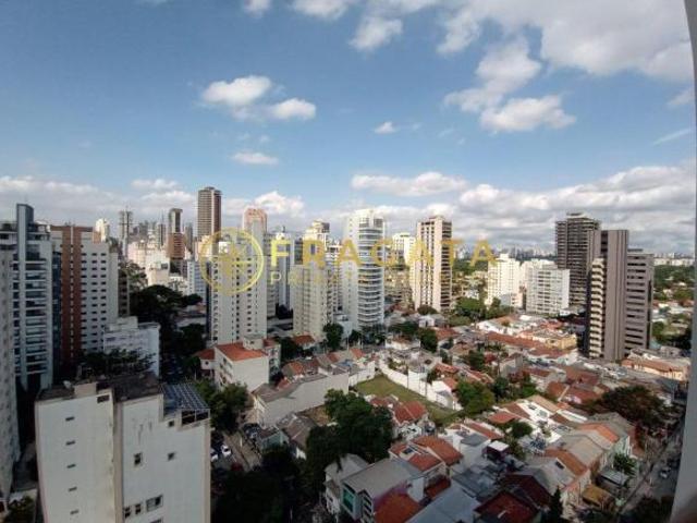 Apartamento à 115m² 2 suítes e 2 vagas de garagem Pinheiros/SP