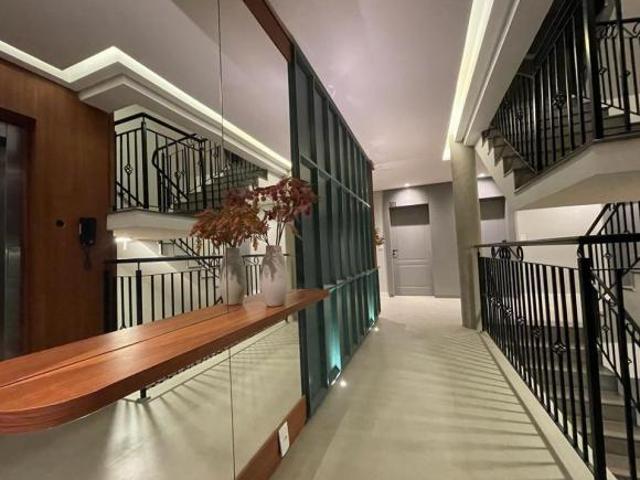 APARTAMENTO A 1.2KM DA RUA COBERTA EM GRAMADO