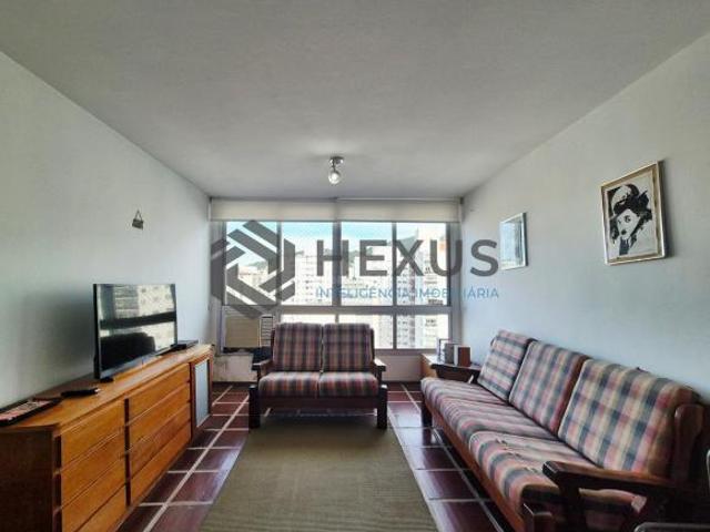 Apartamento a 1 quadra da praia nas Pitangueiras, Guarujá