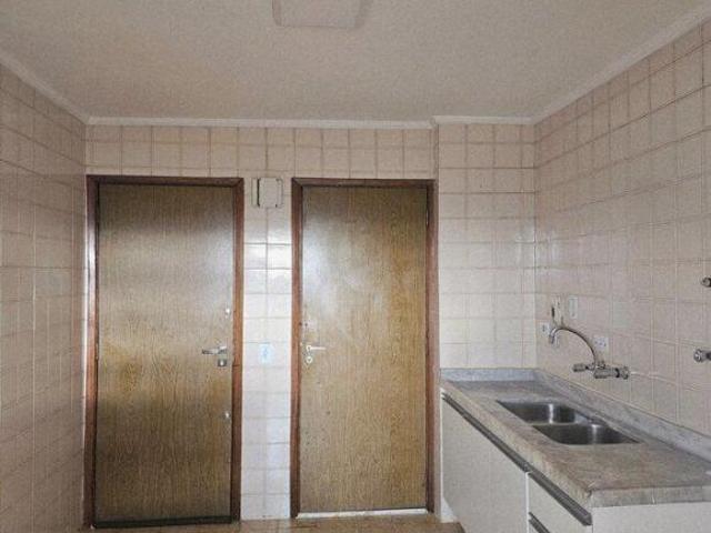 Apartamento a 200m do Metrô Alto da Boa Vista | 85m² | 2 Dorms 1 Suíte | Reformado