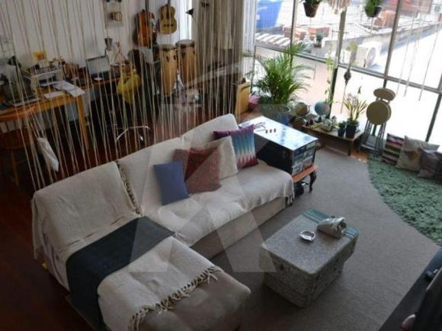 Apartamento a 300 metros do metro Santana, confira !