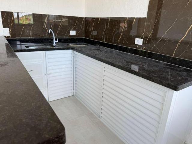 Apartamento à 300m do mar em Peruíbe R$ 250.000,00