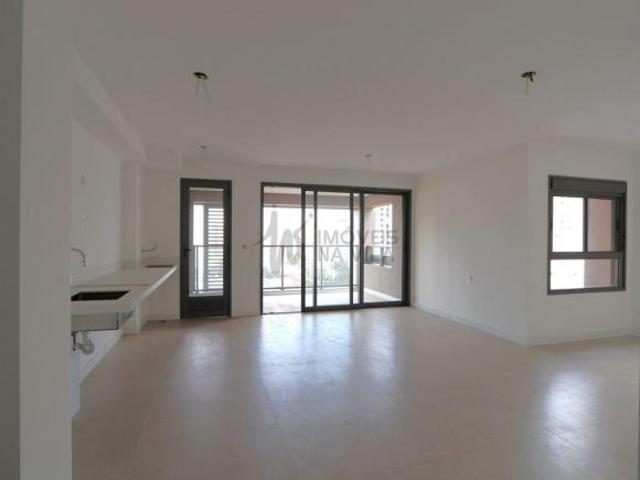 Apartamento a 400m do Metrô Ana Rosa e com terraço gourmet e lazer completo