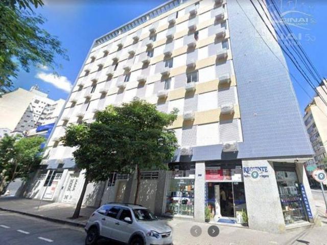 Apartamento a 400m do Metrô República