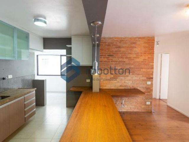APARTAMENTO A 500M DA ESTAÇÃO SAÚDE DO METRÔ !