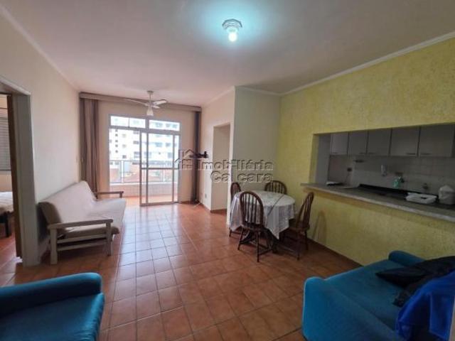 Apartamento á 70 metros da praia no Caiçara, vem conhecer!