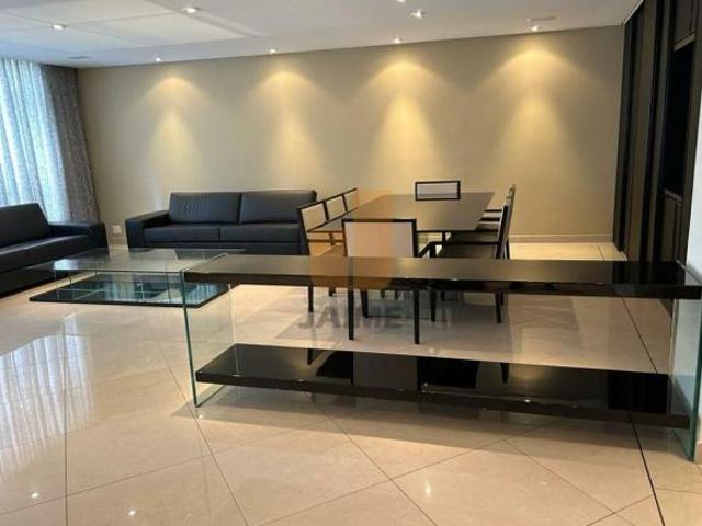 Apartamento a 8 minutos do Shopping, 3 dormitórios sendo 2 suítes e 2 vagas Higienópolis