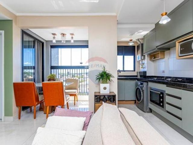 Apartamento acolhedor e pronto para morar no Pinheirinho | Condomínio com piscina e academia