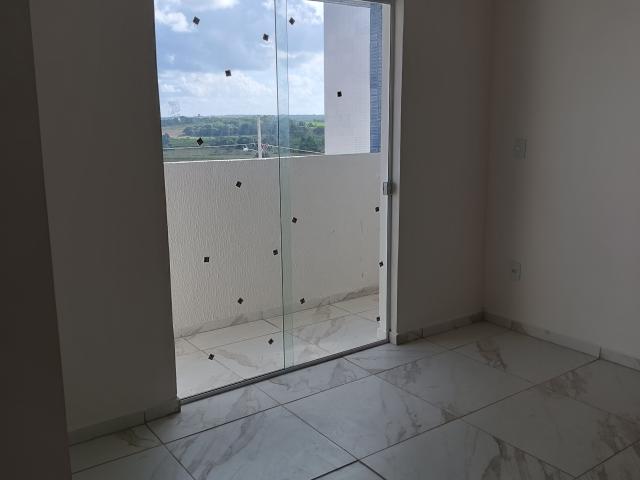 Apartamento Aconchegante com Varanda e Garagem