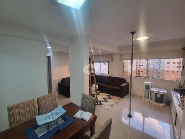 Apartamento Aconchegante com 3 quartos, transformado em 2 dormitórios com fácil reversão, sendo 1 su