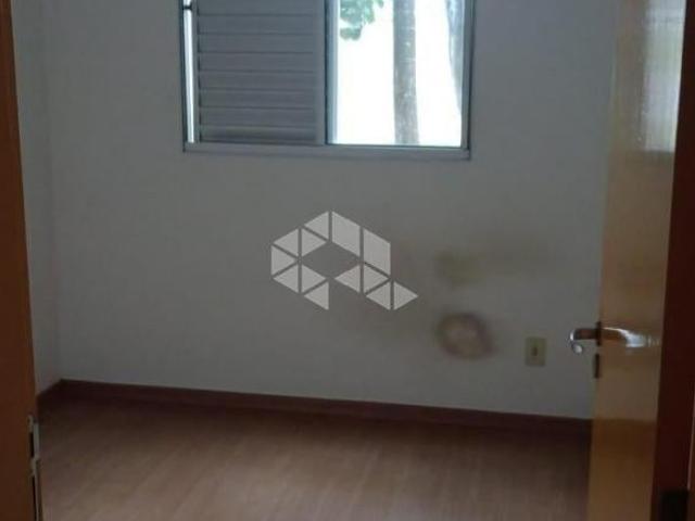 Apartamento aconchegante à venda 2 quartos, vaga de garagem e localização tranquila