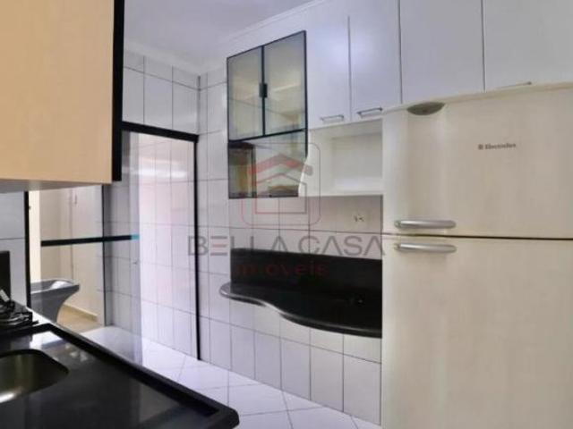 Apartamento aconchegante à venda com 2 quartos e 1 banheiro no total
