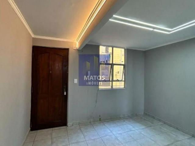 Apartamento Aconchegante Acabamento em LED e Moldura em Gesso 1°Andar