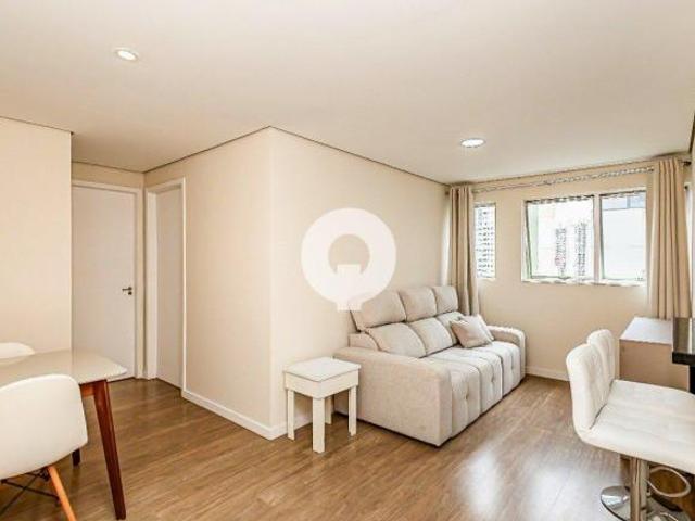 APARTAMENTO ACONCHEGANTE E PRONTO PARA MORAR EM ÓTIMA LOCALIZAÇÃO