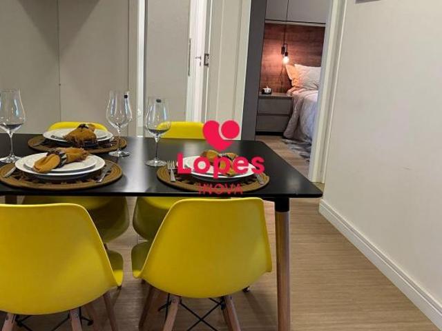 Apartamento Aconchegante no Portão com 2 Quartos e Ótima Localização!