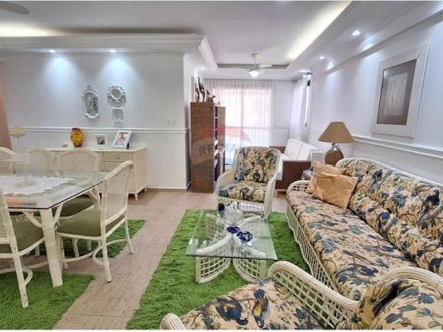 Apartamento Aconchegante para venda na Enseada Guarujá
