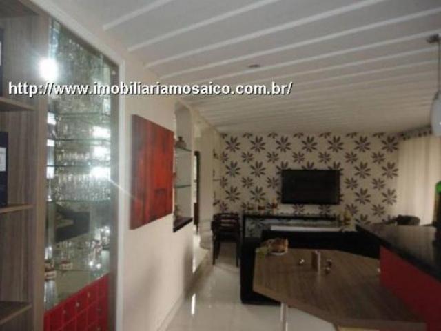 Apartamento aceita permuta, fácil acesso ao comércio, rodovias