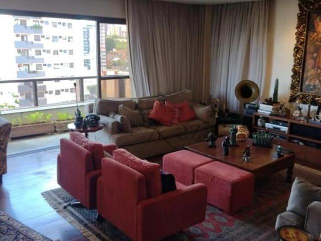 Apartamento Aclimação 4 Dormitórios 206m²