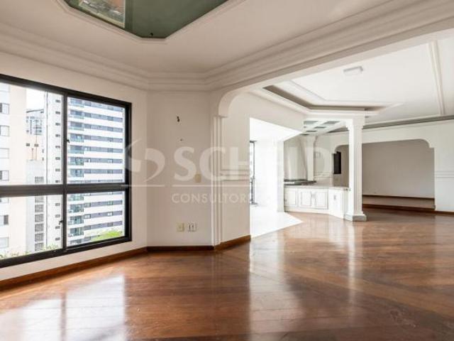 Apartamento Aclimação, 177m², 3 suítes, sala, cozinha planejada, 4 banheiros, 3 vagas