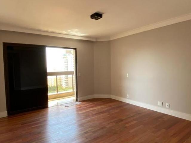 APARTAMENTO ACLIMAÇÃO
