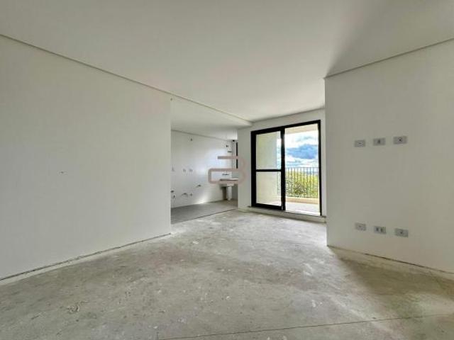 Apartamento abaixo do preço de mercado! À venda no bairro Novo Mundo Curitiba/PR