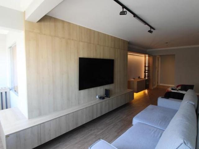 APARTAMENTO AGUA VERDE 3 QUARTOS TODO REFORMADO LINDO
