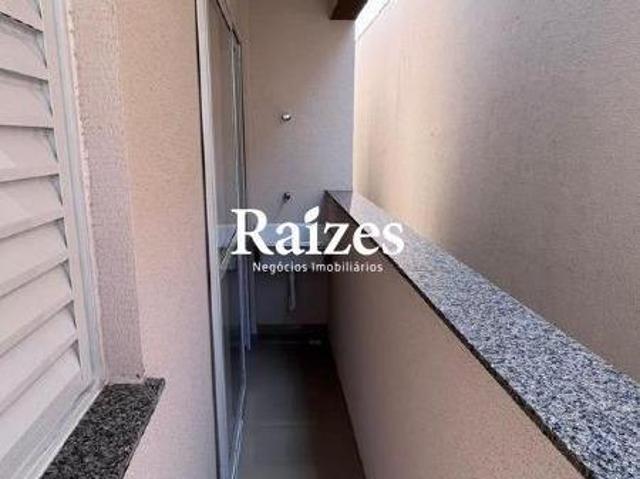 Apartamento ao lado da UFU com 2 quartos sendo 1 suíte