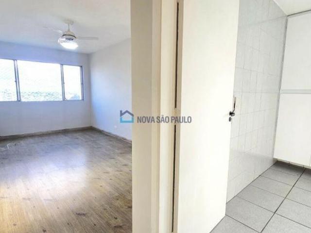 Apartamento ao lado do Metrô Jabaquara, 1 dormitório, 1 vaga livre