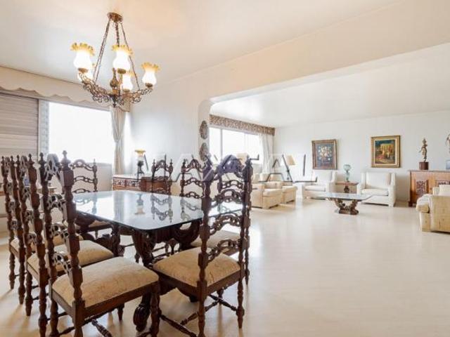 Apartamento Albuquerque Lins com 166m², 4 dormitórios, 1 suíte, e 3 vagas