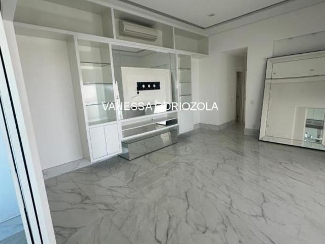 Apartamento de Luxo em Alphaville Empresarial: 3 quartos, 3 suítes, 3 salas, 3 vagas, 138m² Venda