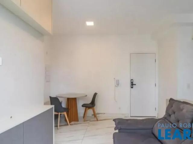 Apartamento alphaville empresarial sp