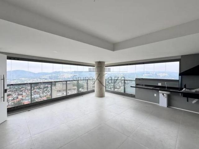 Apartamento Alphaville 4 Dormitórios 244m²