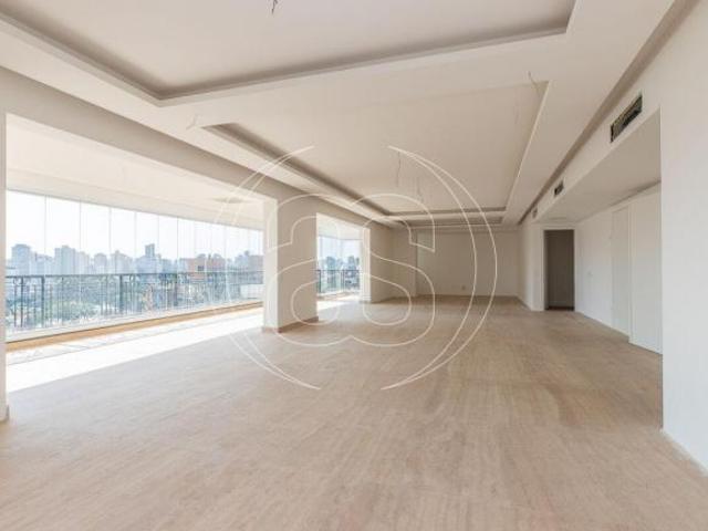 APARTAMENTO ALTÍSSIMO PADRÃO EM MOEMA 400M², 4 SUÍTES, 5 VAGAS