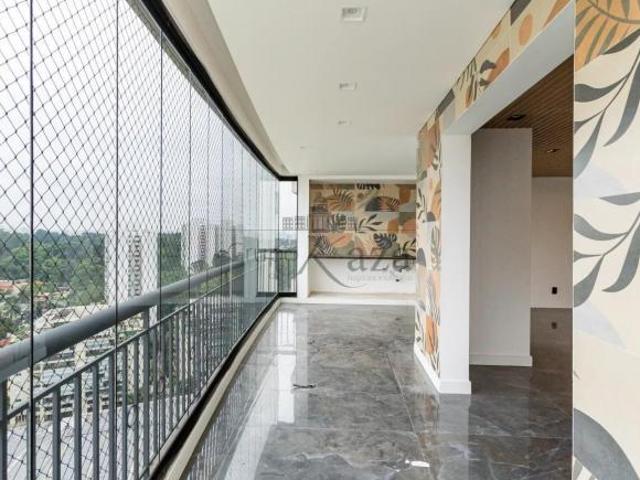 Apartamento Alto da Boa Vista 4 Suítes 132m²