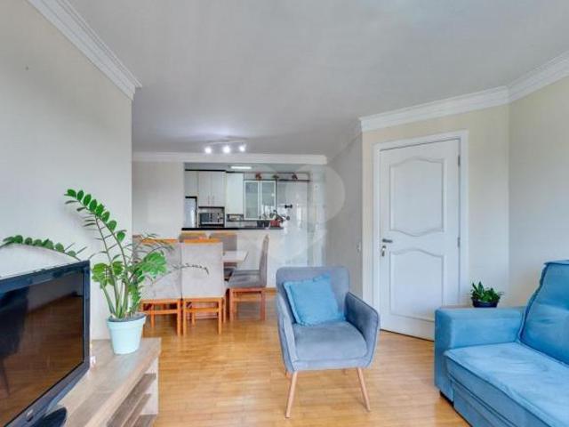 Apartamento Alto da Boa Vista em Condominio Clube