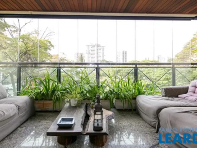 Apartamento alto da boa vista sp