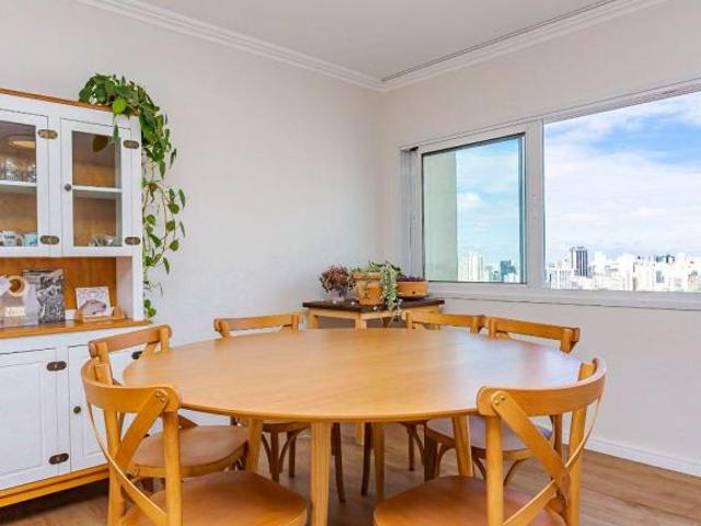 Apartamento Alto da Gloria 3 quartos todo reformado 116m²