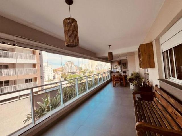 Apartamento Alto da Lapa/ 96 m2/2 dormitorios/ 1 suite / 2 vagas / lazer clube