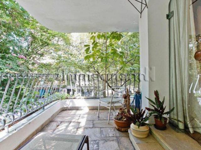 APARTAMENTO ALTO DE PINHEIROS 4 SUITES 4 VAGAS DE GARAGEM