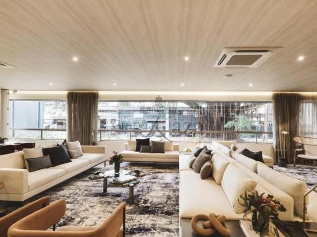 Apartamento Alto de Pinheiros 4 Suítes 3 Vagas 346m²