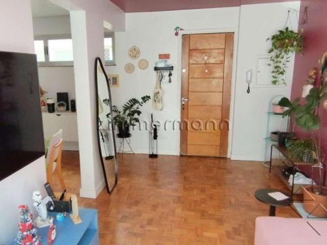 APARTAMENTO ALTO DE PINHEIROS 3 DORMITÓRIOS 1 VAGA