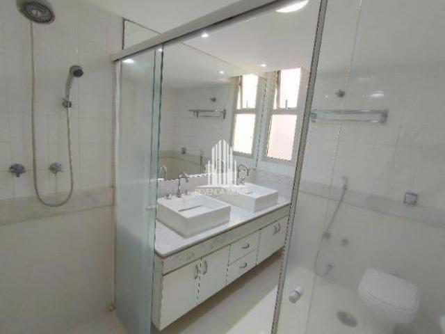 Apartamento Alto Padrão 4 Suítes Com Varanda Em Bairro Nobre ÓTIMO APTO A VENDA RUA TRANQUILA